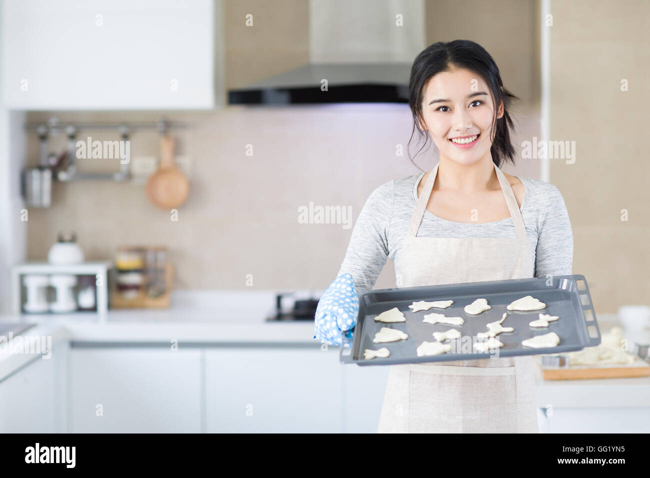 Chinese woman cooking hi-res stock photography and images - Alamy