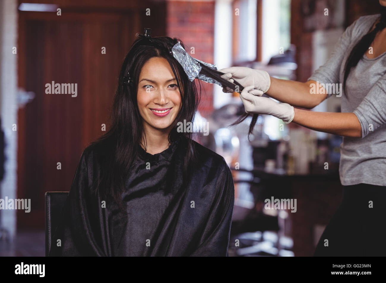 Hair dyeing service hi-res stock photography and images - Alamy