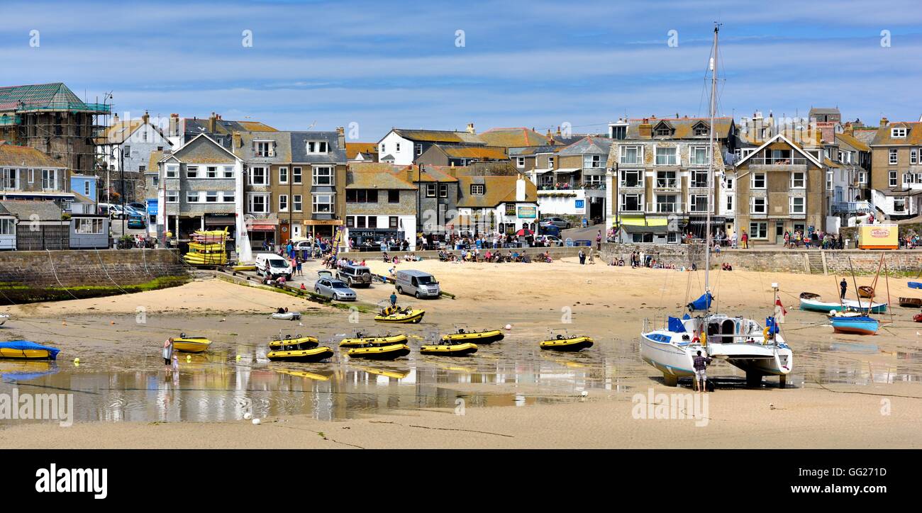 Seafront st ives hi-res stock photography and images - Alamy