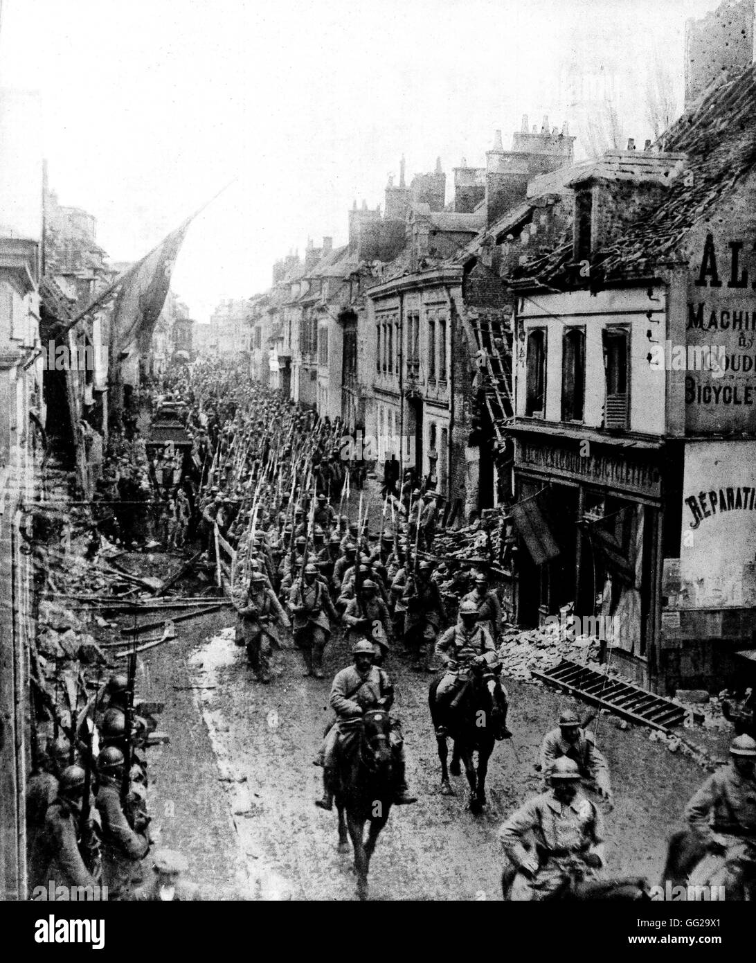 April 1917 hi-res stock photography and images - Alamy