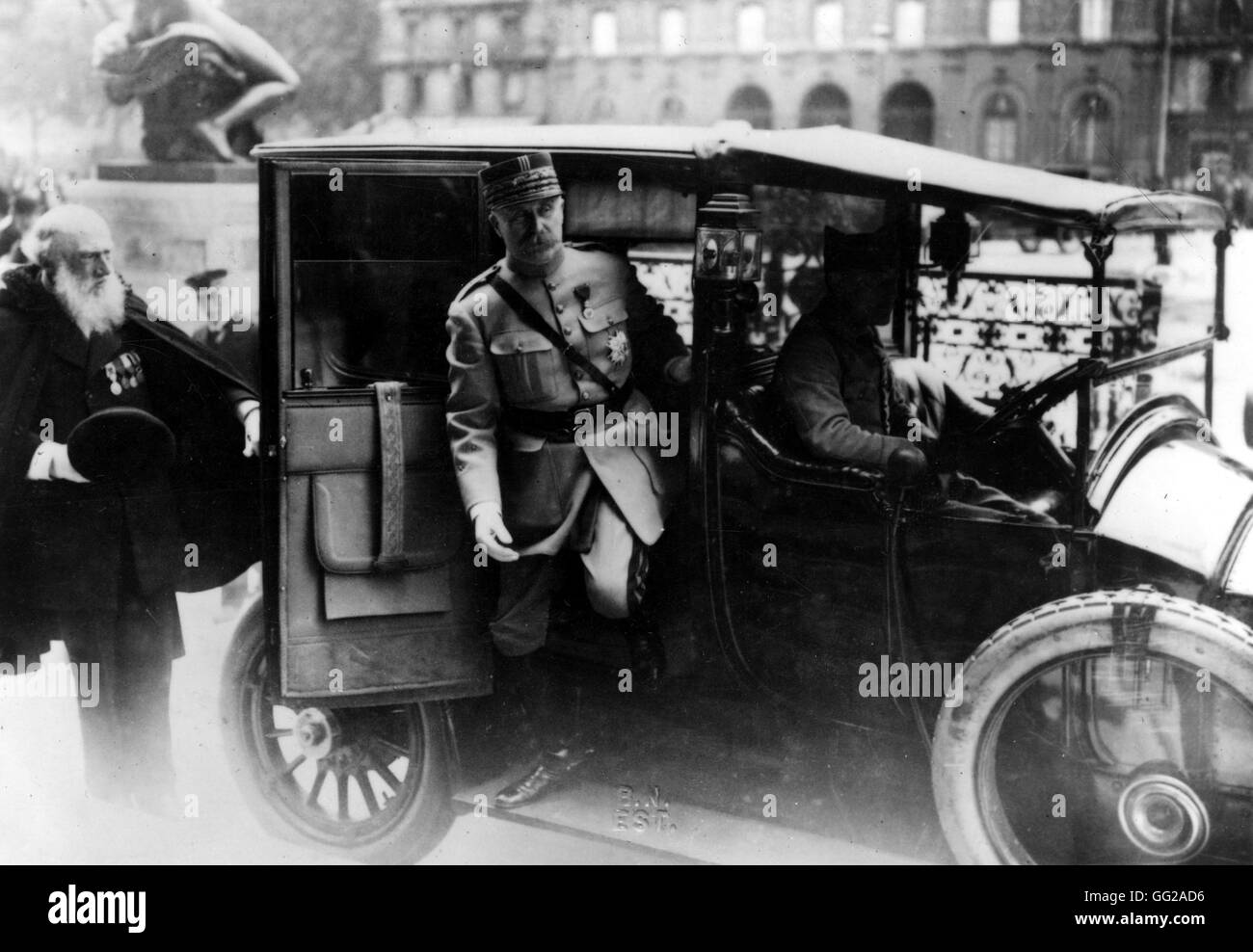 1920s paris hi-res stock photography and images - Alamy