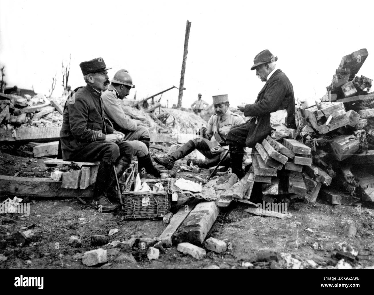 Ww1 church ruins hi-res stock photography and images - Alamy