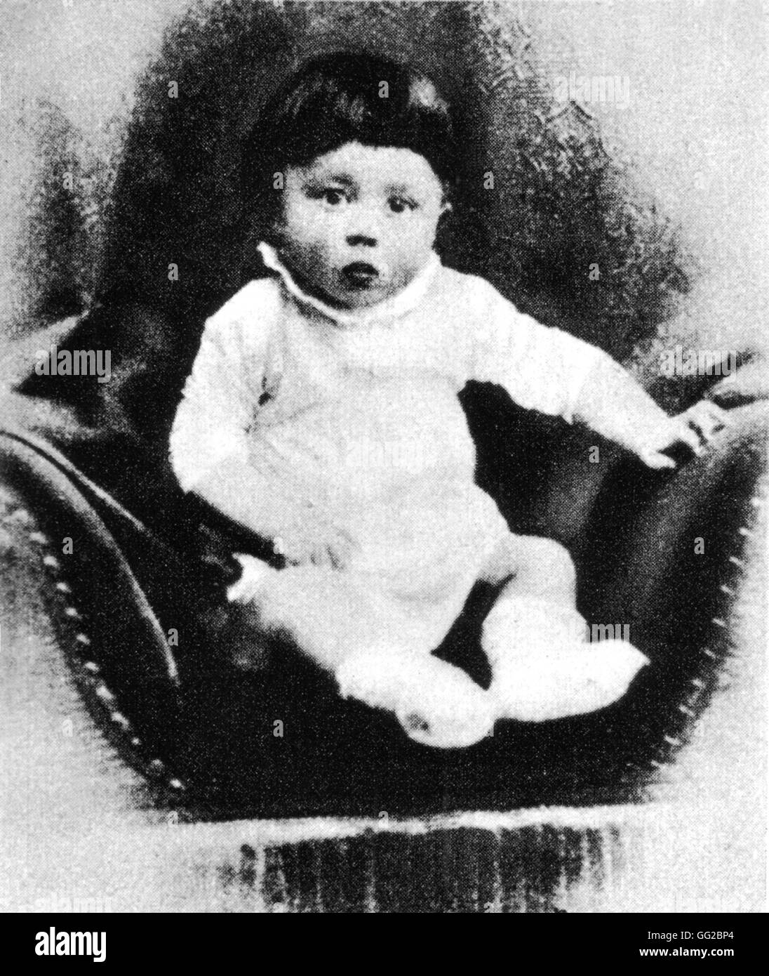 Portrait of hitler hi-res stock photography and images - Alamy