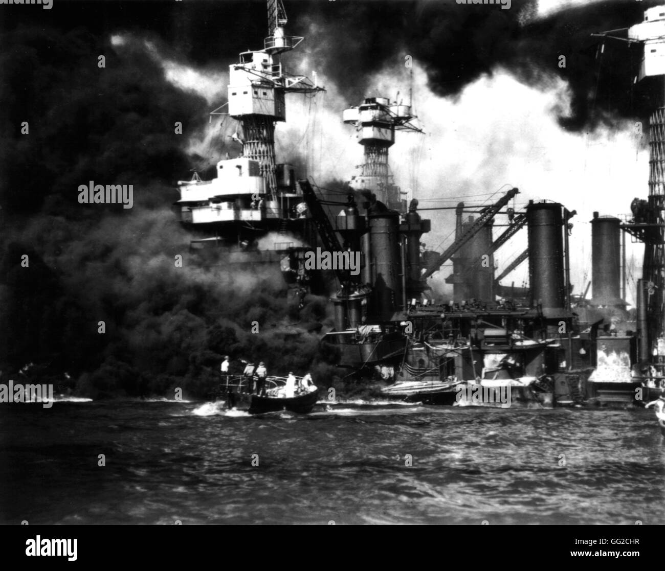 American boats destroyed during the japanese attack in pearl december ...