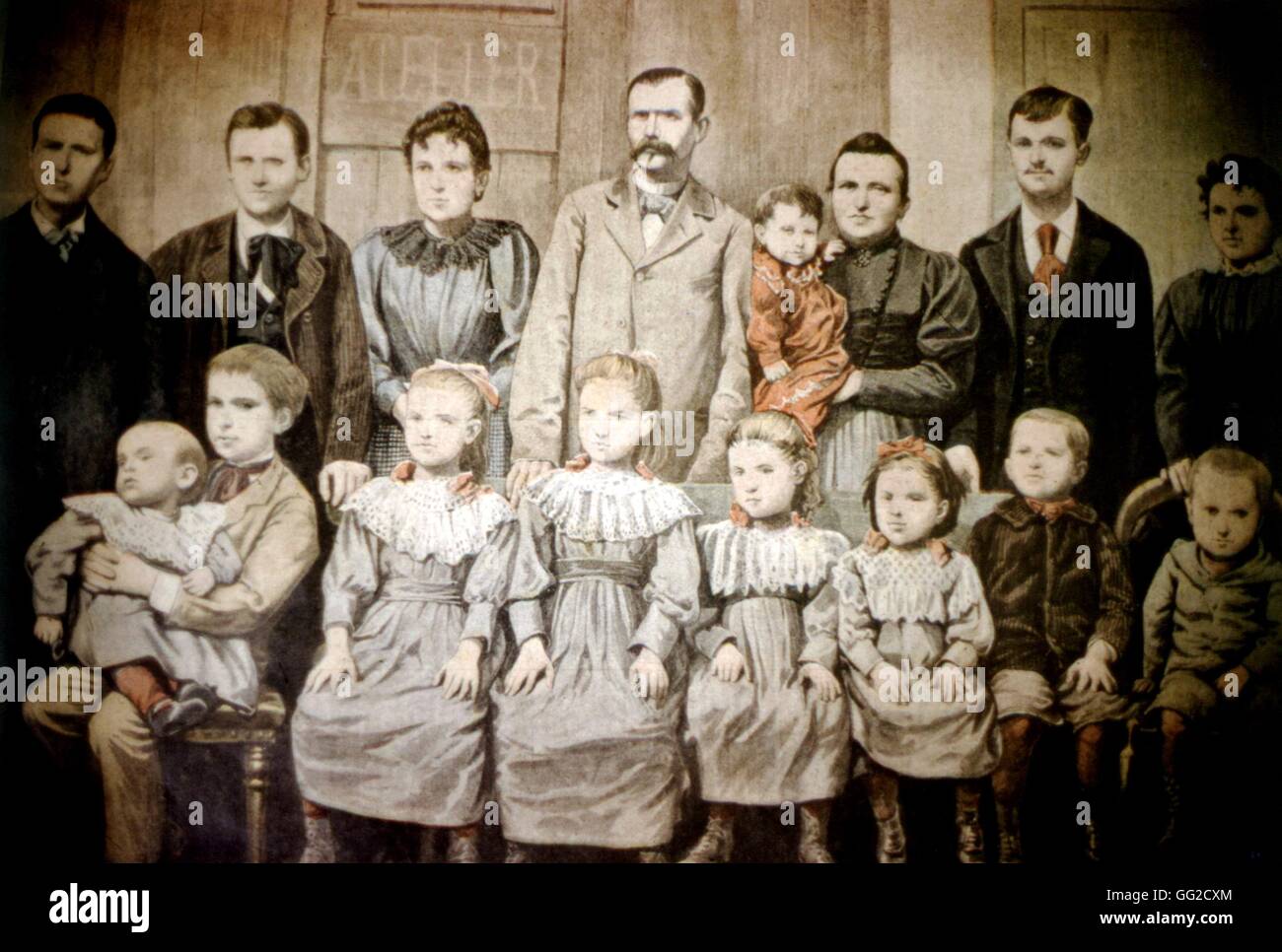 Large family 1898 France Stock Photo - Alamy