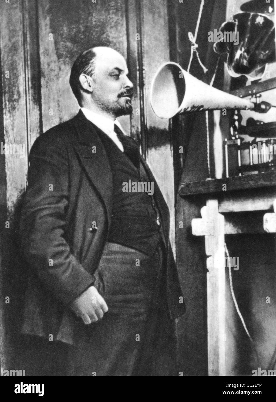 Lenin speech hi-res stock photography and images - Alamy