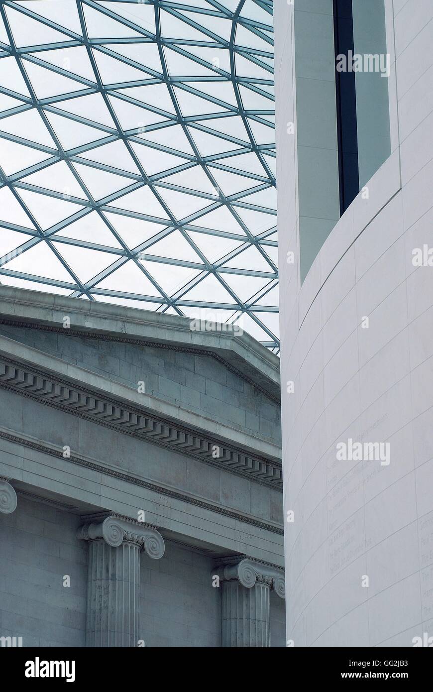Queen elizabeth ii at the british museum hi-res stock photography and ...