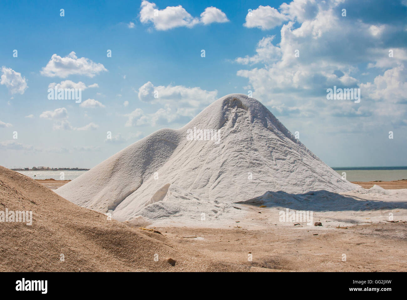 Open sky salt mine at La Guajira, Colombia Stock Photo - Alamy