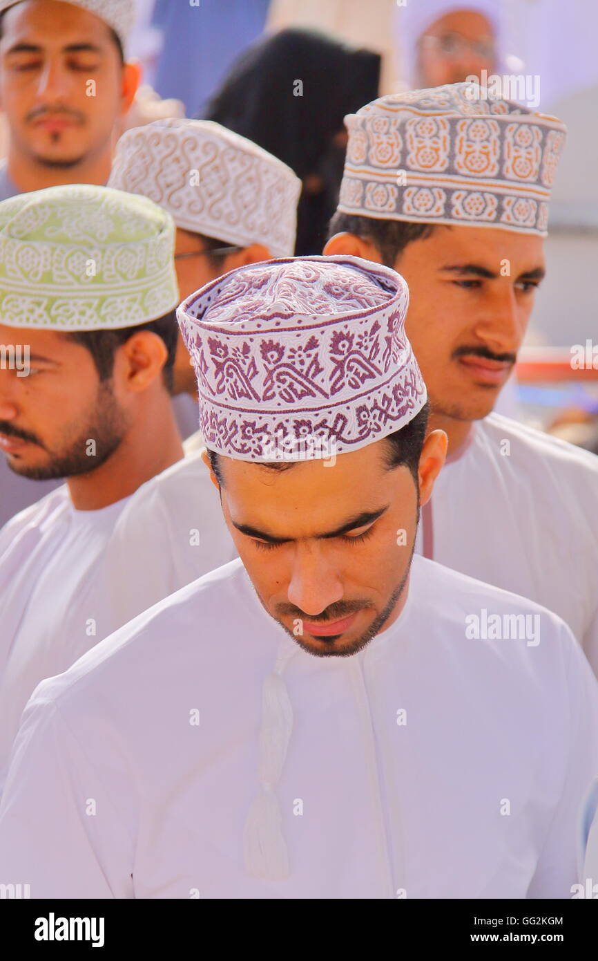 Omani dress hi-res stock photography and images - Alamy