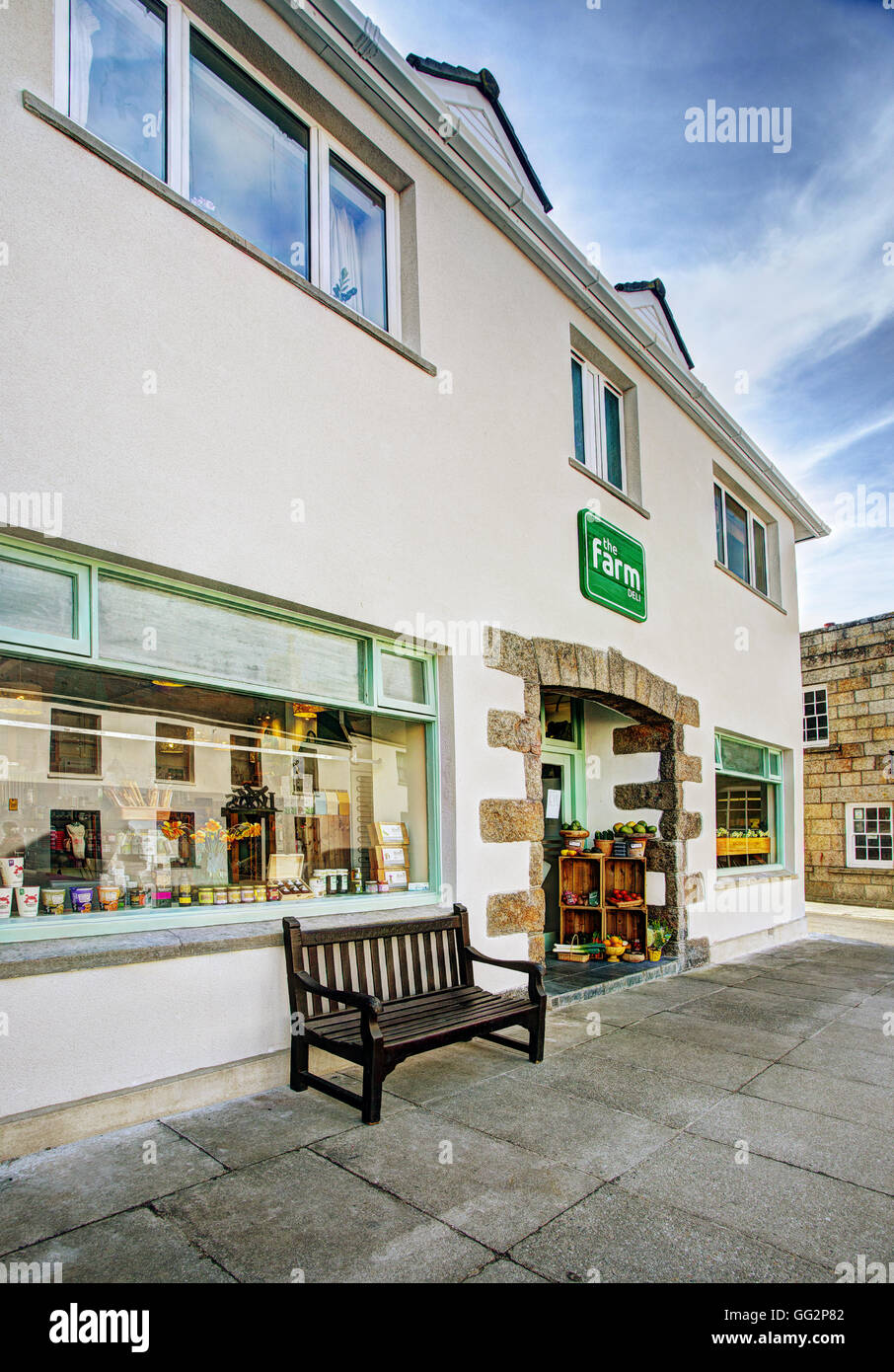 Deli shop hi-res stock photography and images - Alamy