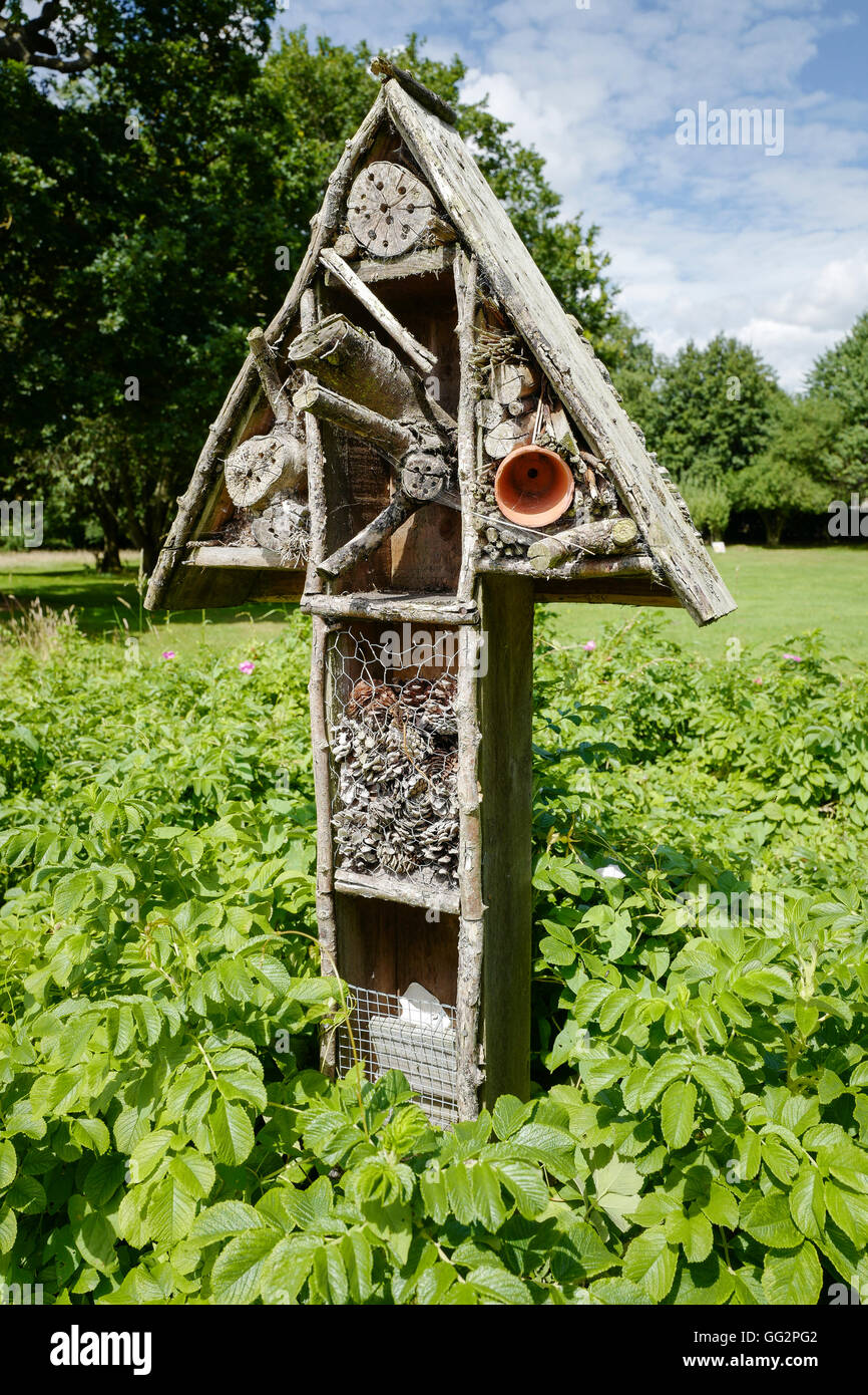 A novel insect and bug shelter for breeding safety and hibernation ...