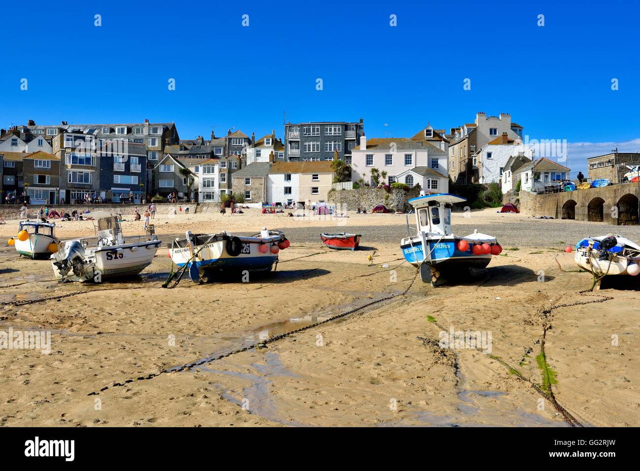 St ives blue sky hi-res stock photography and images - Alamy