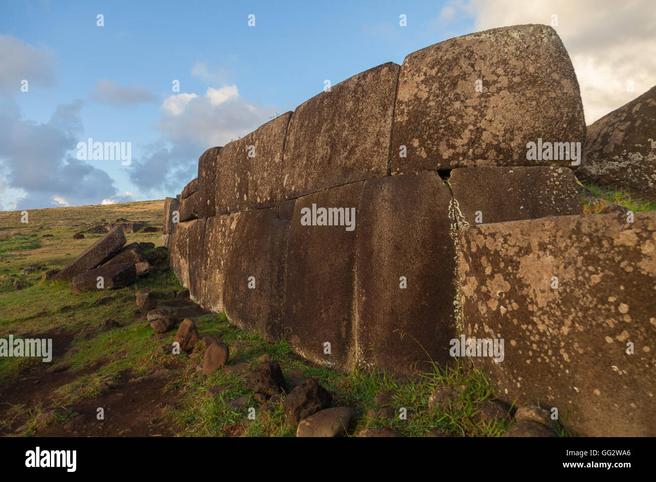 Ahu vinapu hi-res stock photography and images - Alamy