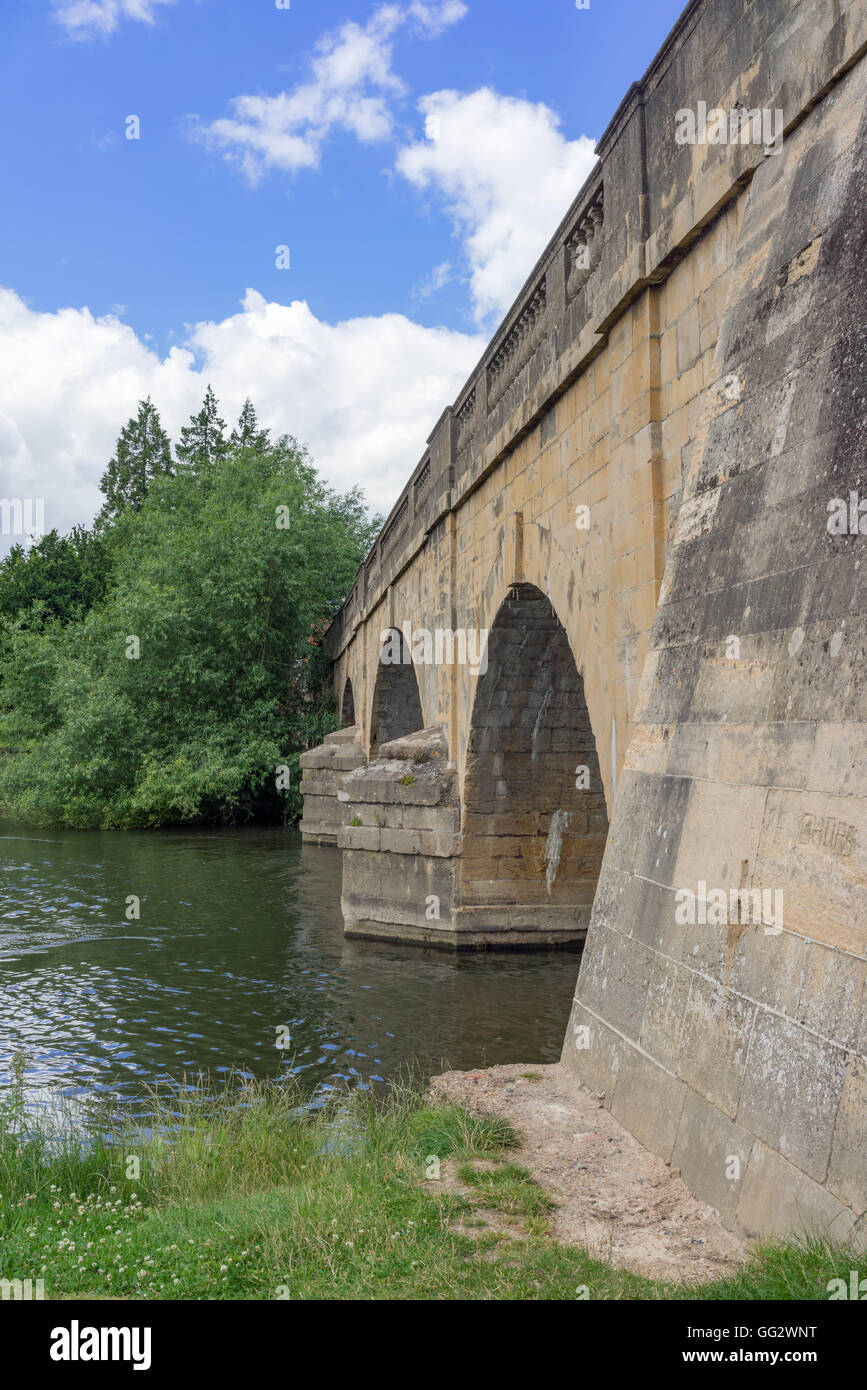 Wallingford bridge over the River Thames in South Oxfordshire Stock ...