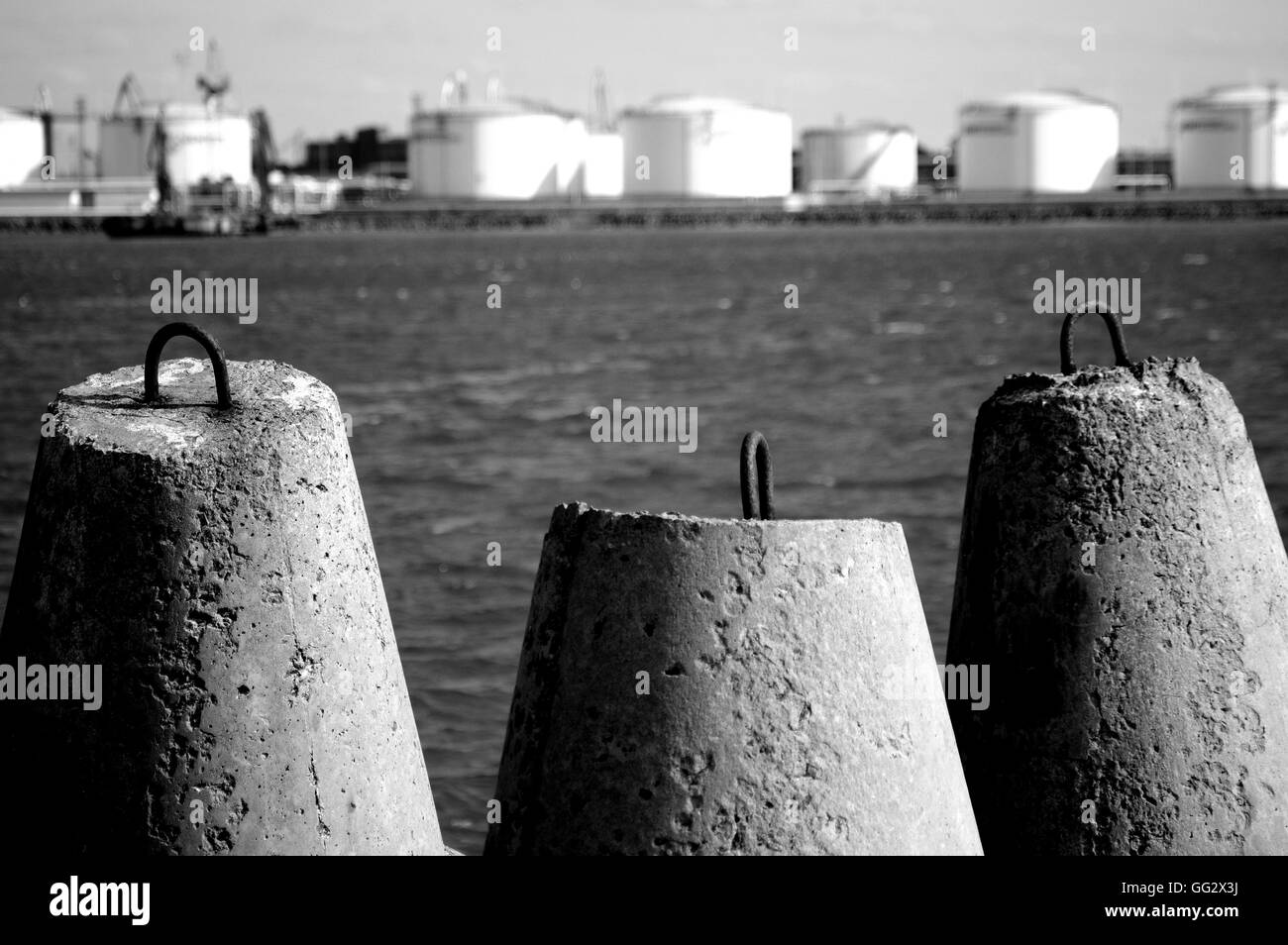 Mole, Jetty, Breakwater, Bulwark, Pier, Quay, Dam, Silhouettes Stock ...