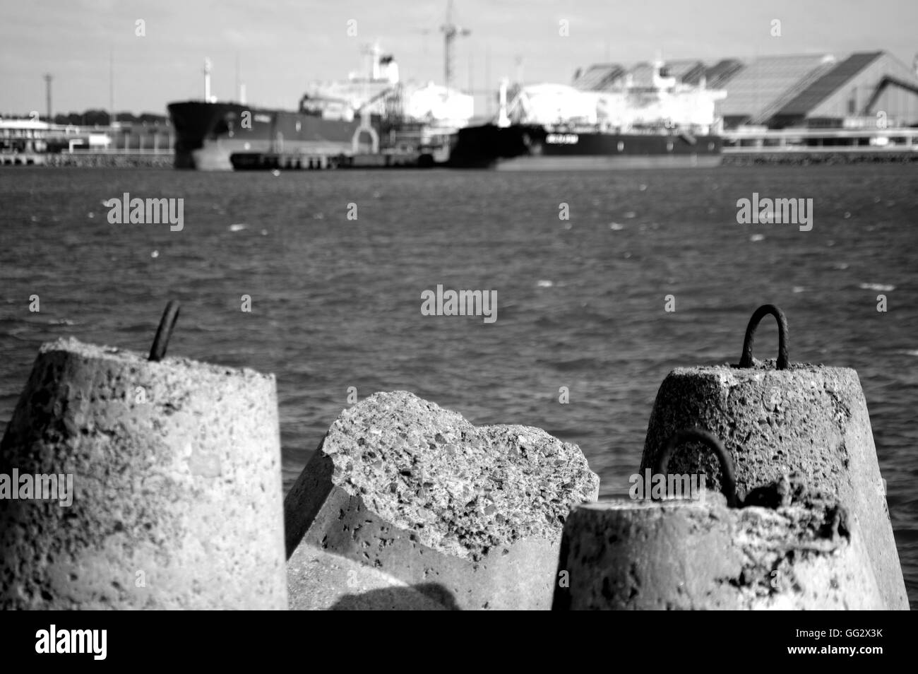 Mole, Jetty, Breakwater, Bulwark, Pier, Quay, Dam, Silhouettes Stock ...