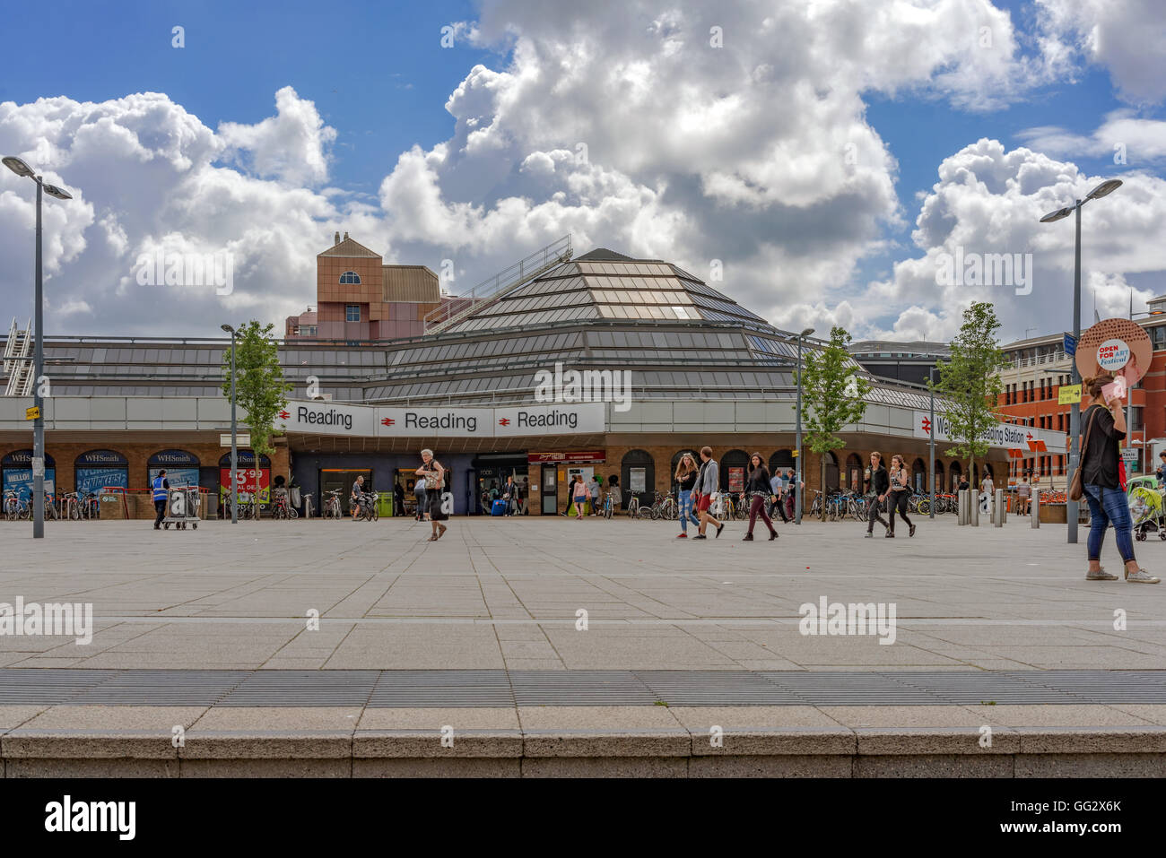 The older terminal building Reading station on the great western ...