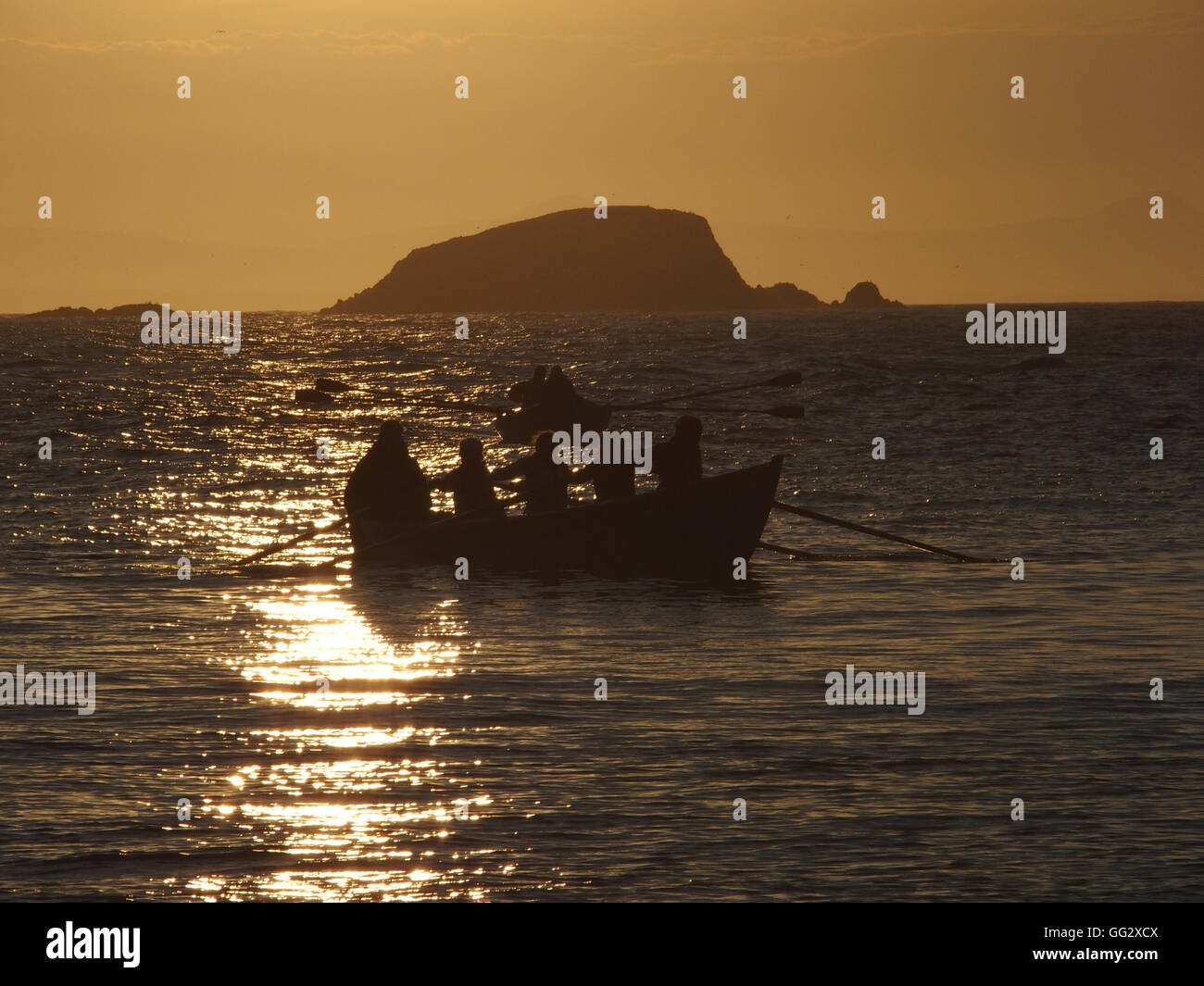 Rowing sunset hi-res stock photography and images - Alamy