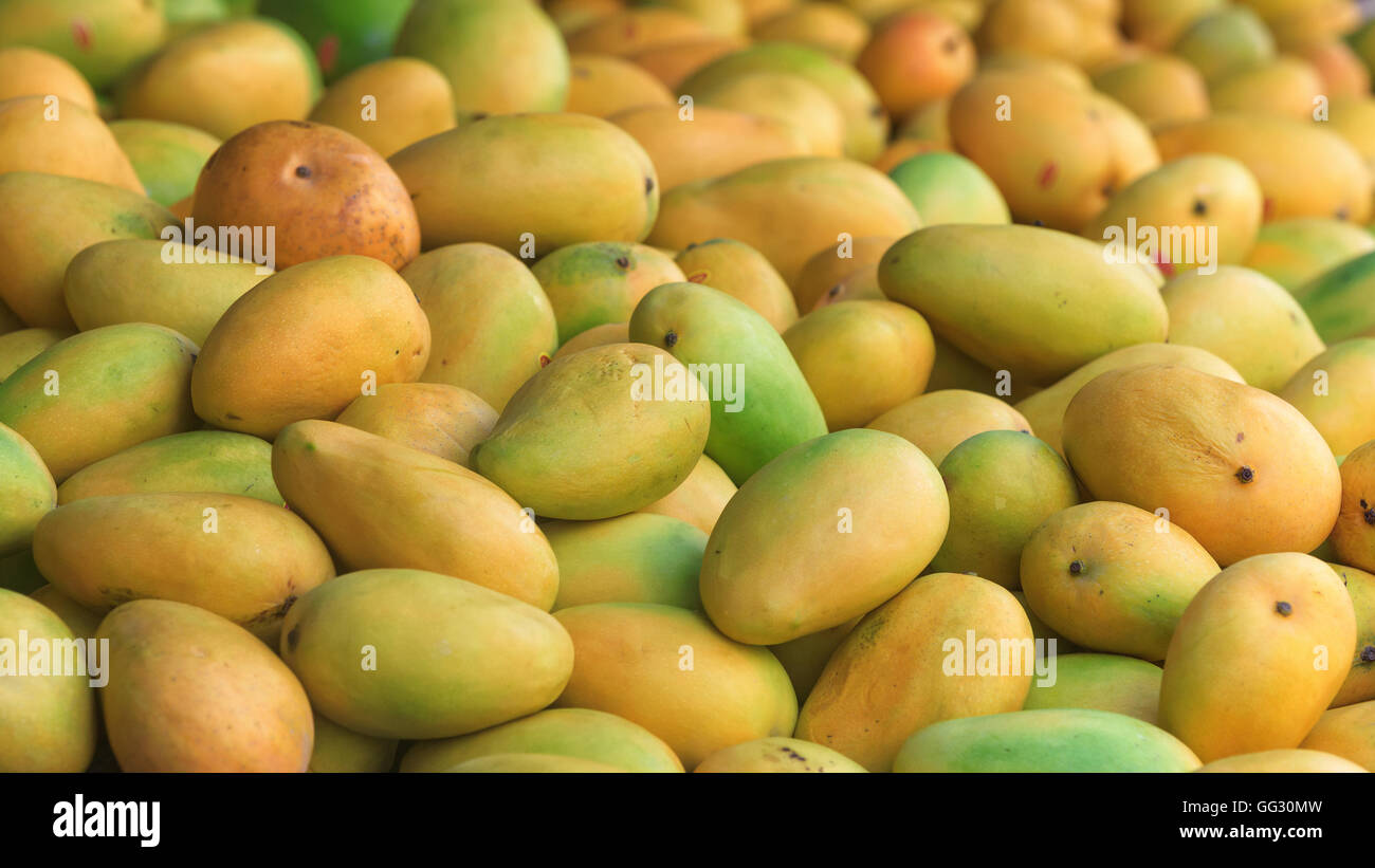 Mango texture fruit market malaysia hi-res stock photography and images ...