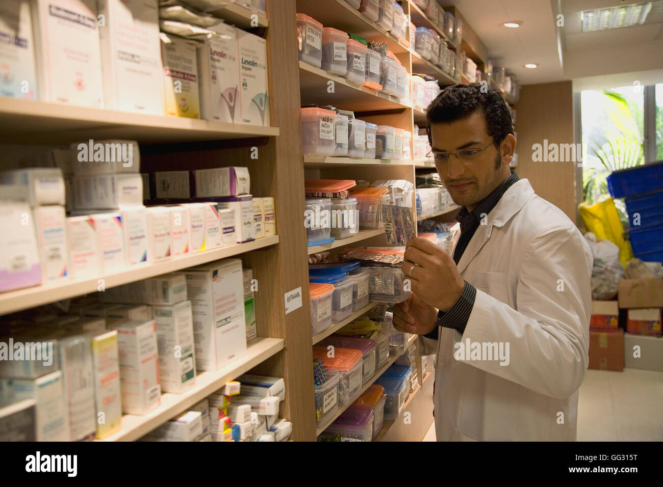 Medical storeroom hi-res stock photography and images - Alamy