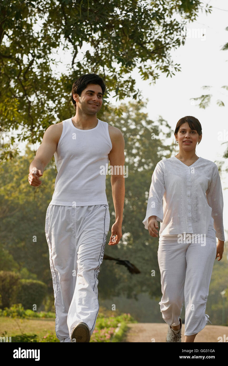 Walk body hi-res stock photography and images - Alamy