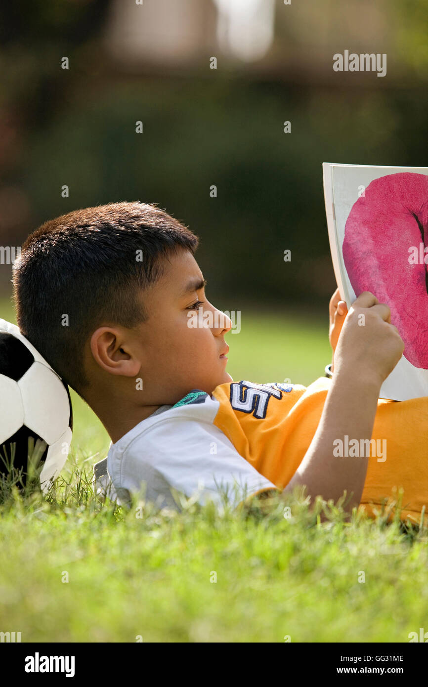 Head football hi-res stock photography and images - Alamy