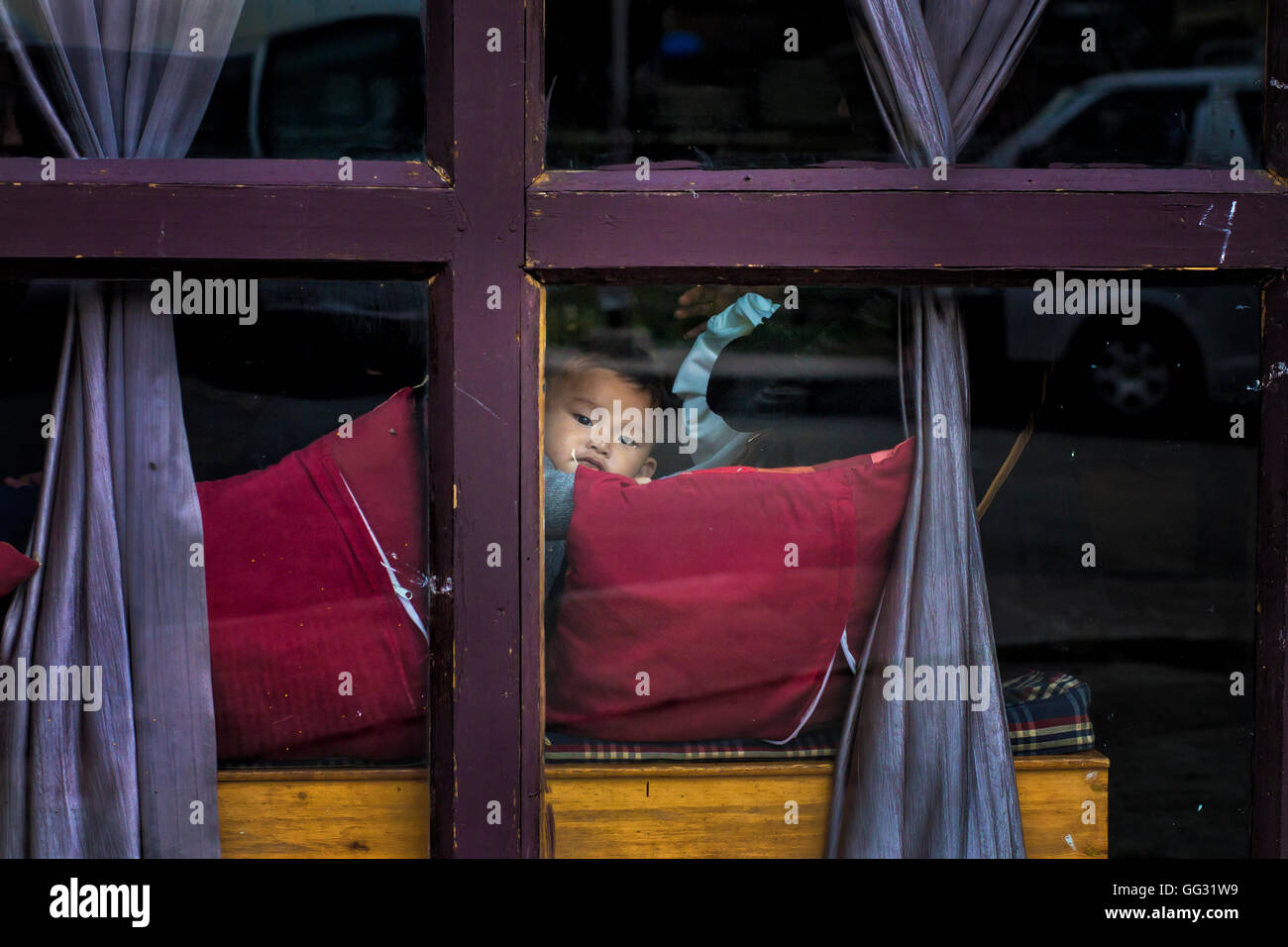 Look outside hi-res stock photography and images - Alamy