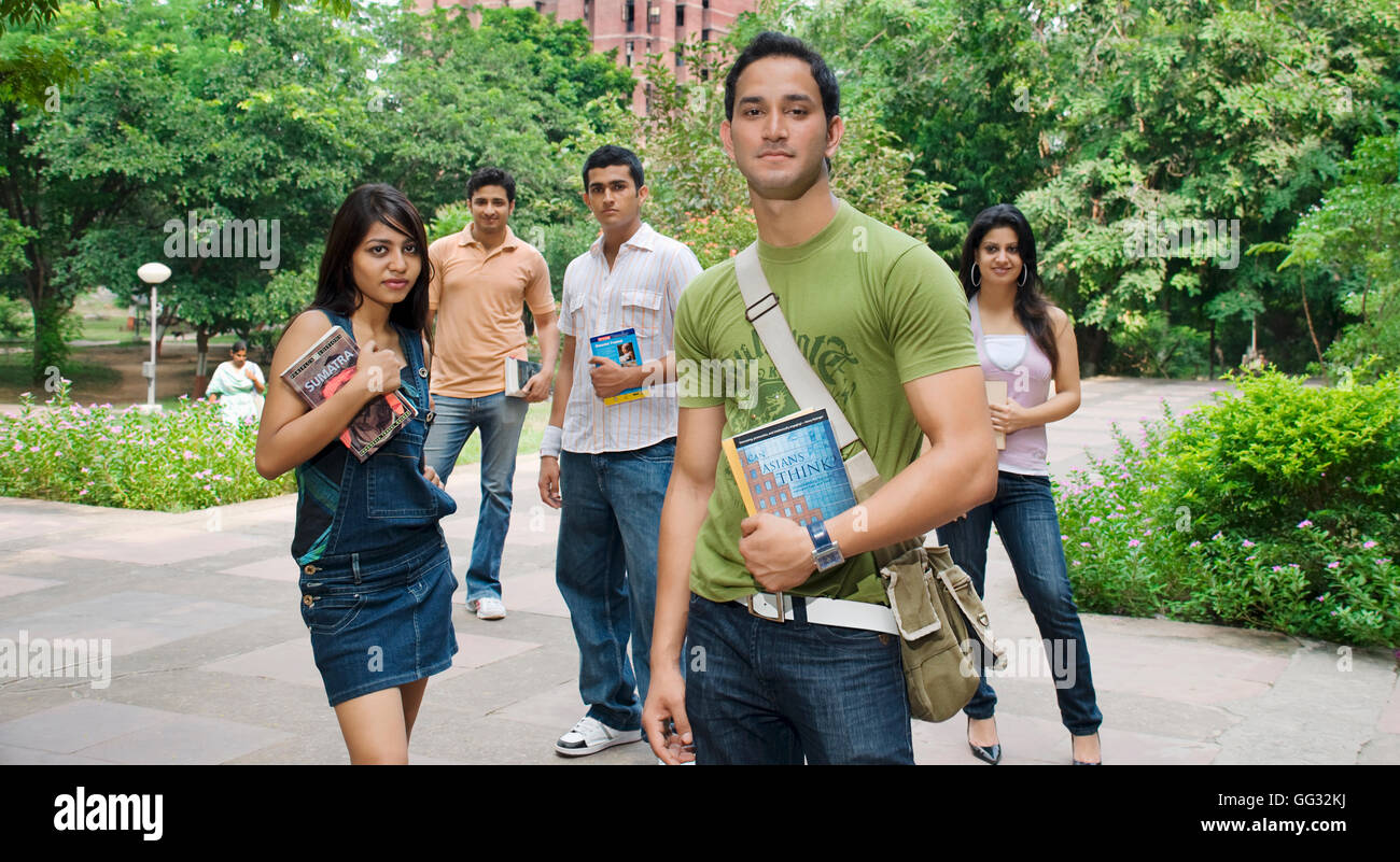 Indian college students posing hi-res stock photography and images - Alamy
