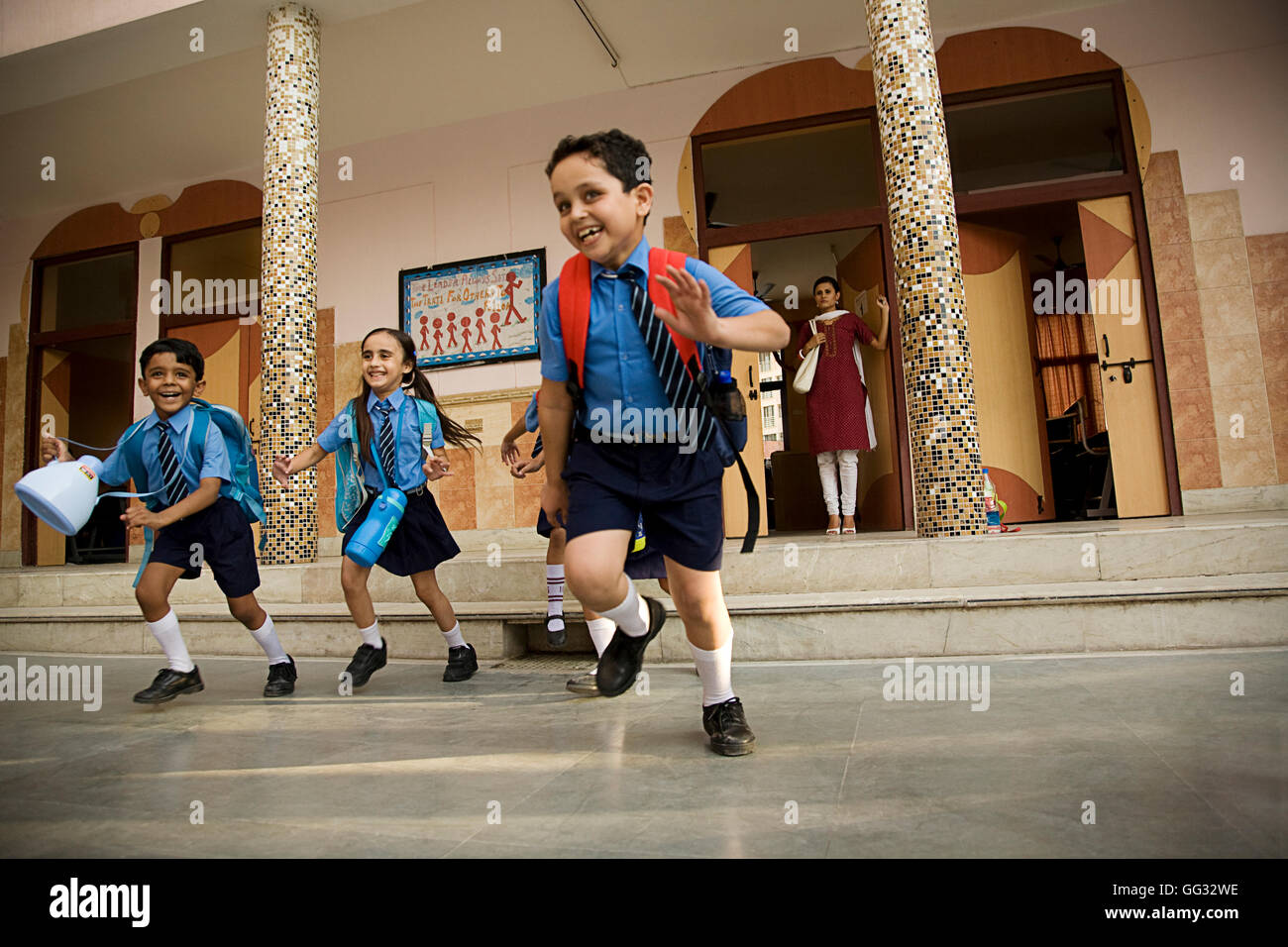 Happy school children Stock Photo - Alamy