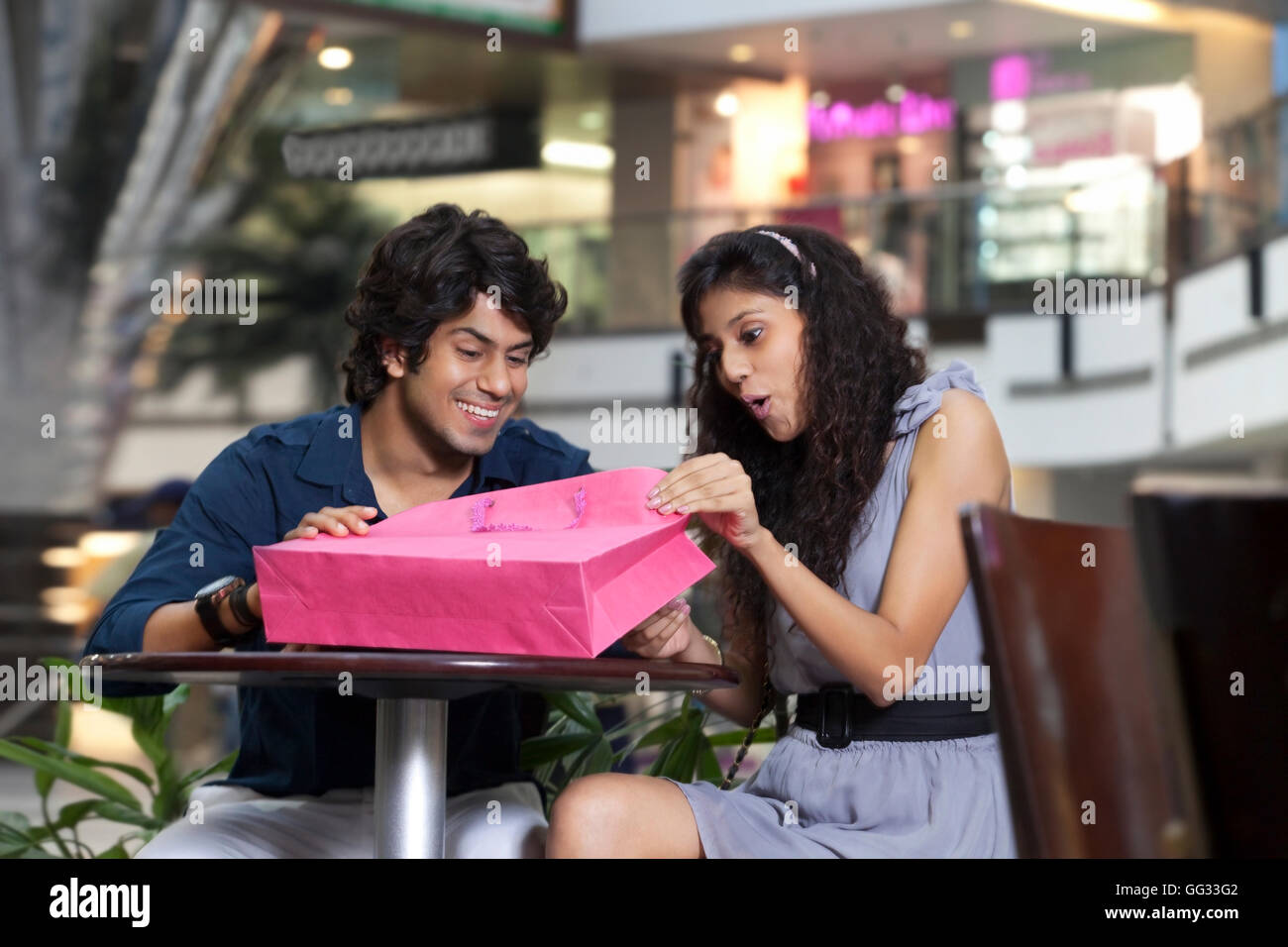 Man gift bag hi-res stock photography and images - Alamy