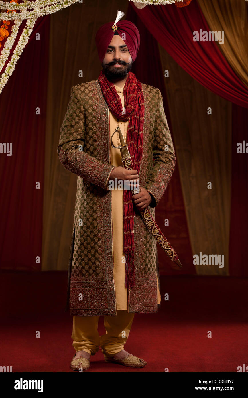 Man with turban hi-res stock photography and images - Alamy