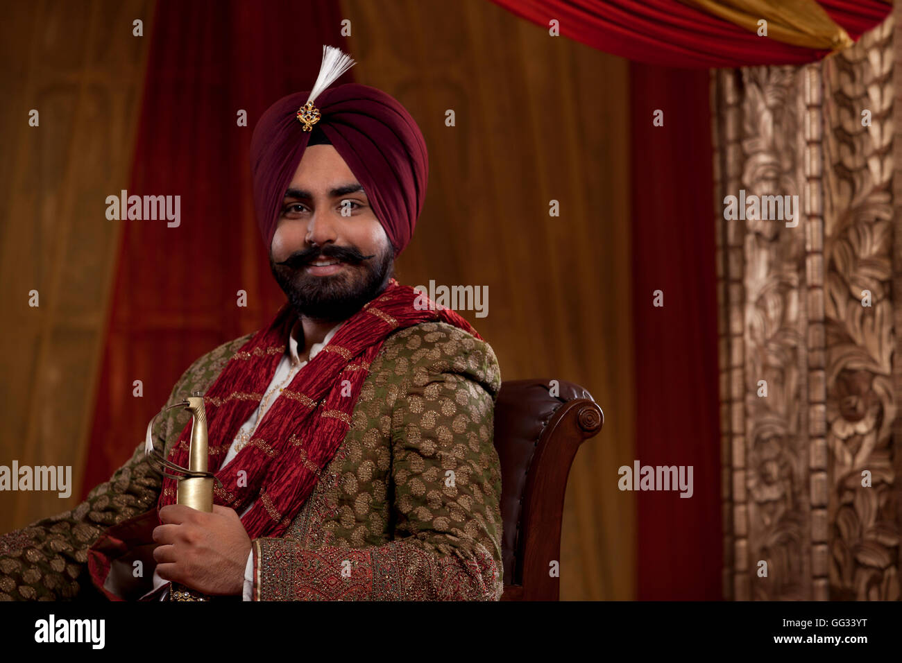 Indian sword hi-res stock photography and images - Alamy