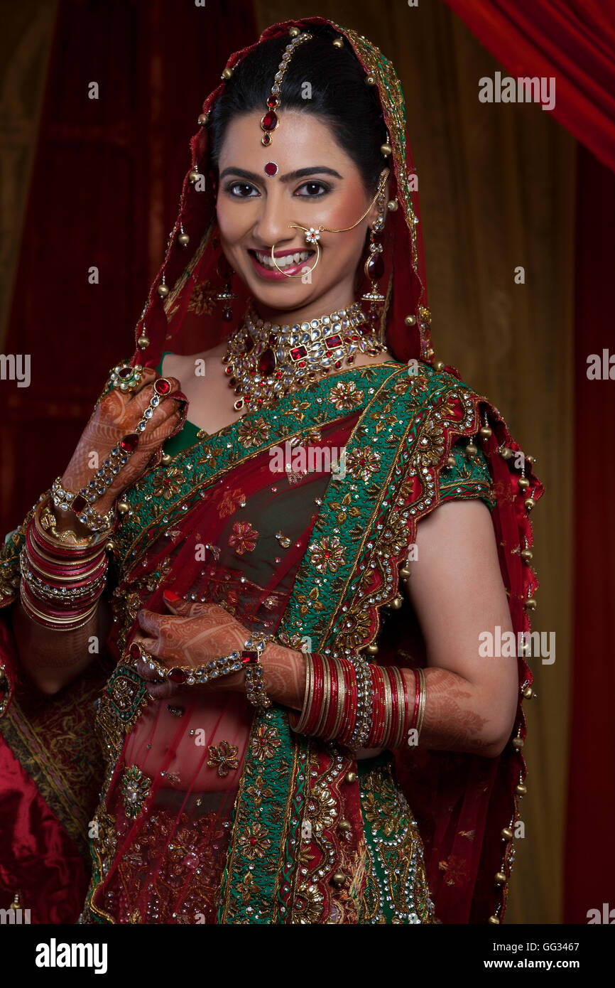 Portrait of happy young Indian bride Stock Photo - Alamy
