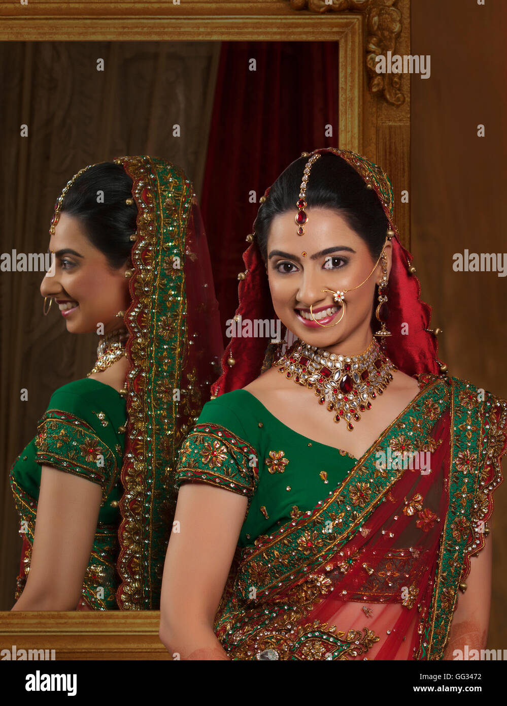 Portrait of smiling bride Stock Photo - Alamy