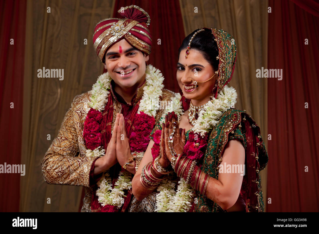 Couple greeting on their weeding day Stock Photo - Alamy