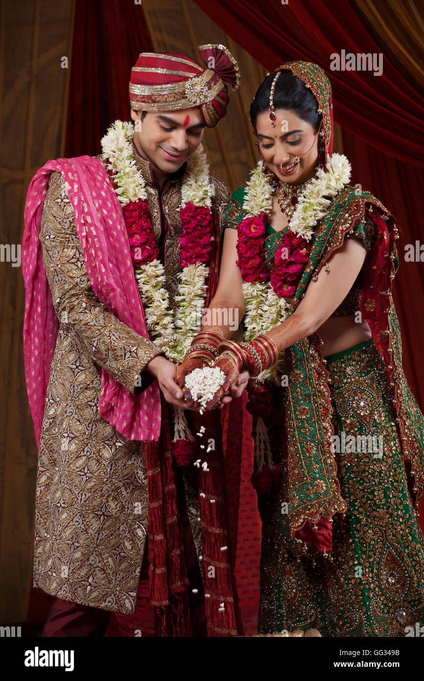 Traditional ceremony hi-res stock photography and images - Alamy