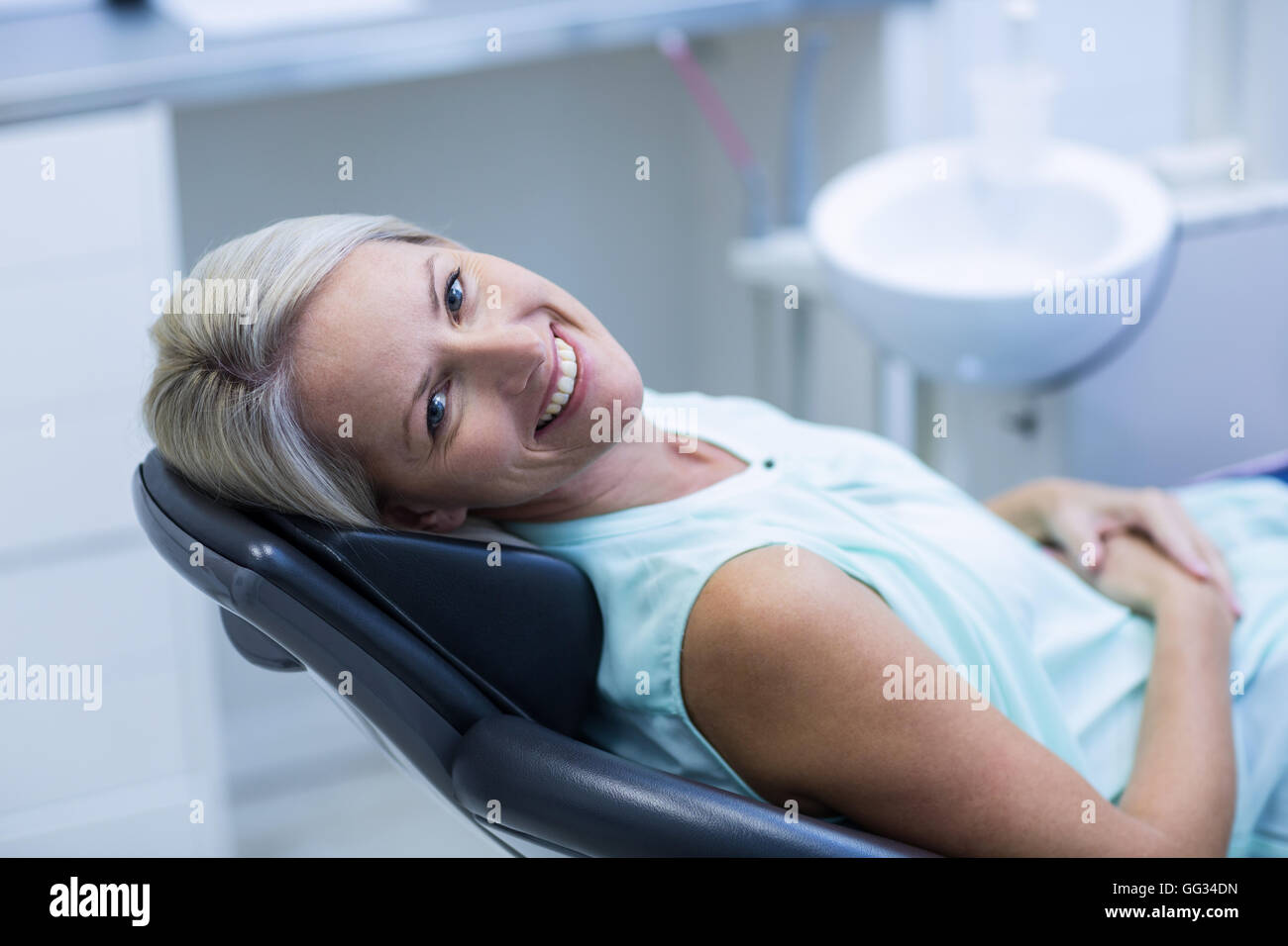 Portrait of female patient smiling Stock Photo - Alamy