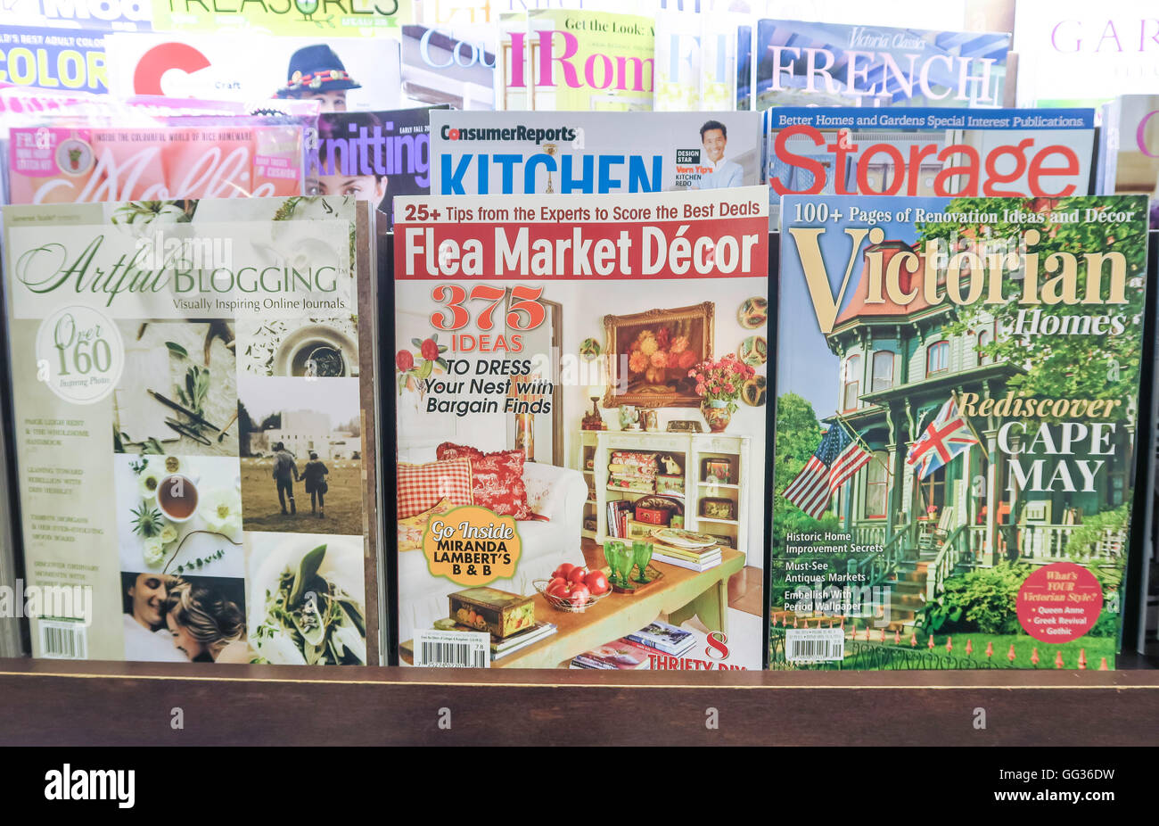 Magazine Stand Featuring Magazine Cover (Covers Stock Photo - Alamy