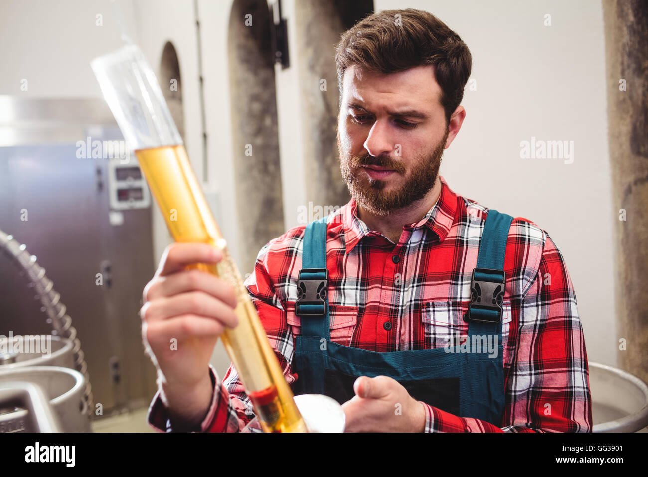 Beer quality control hi-res stock photography and images - Alamy