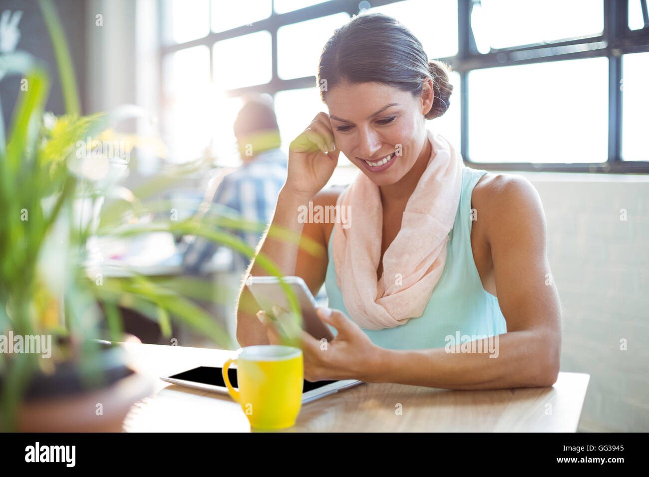 Man woman business computer phone hi-res stock photography and images ...