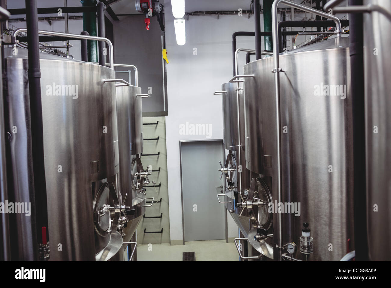 Brewery storage tank hi-res stock photography and images - Alamy