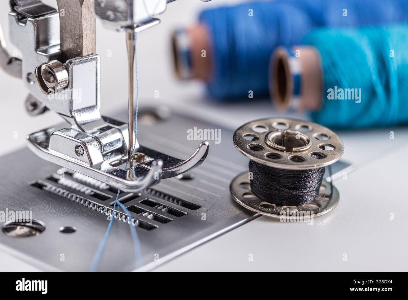 Blue sewing machine hi-res stock photography and images - Alamy