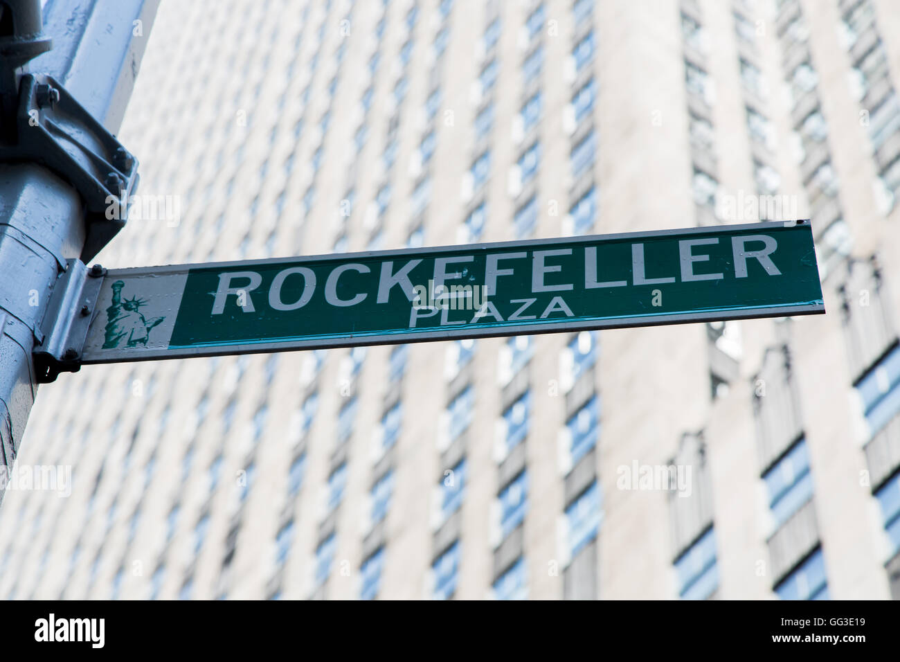 Rockefeller plaza sign hi-res stock photography and images - Alamy