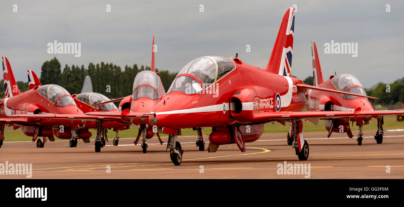 Red arrows base hi-res stock photography and images - Alamy