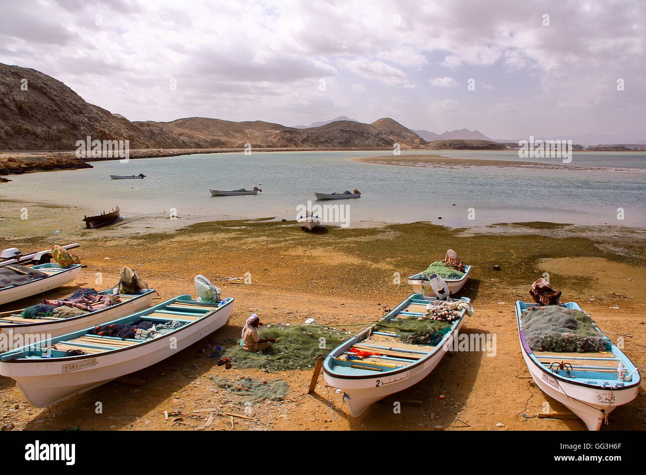 Arab fisherman hi-res stock photography and images - Alamy