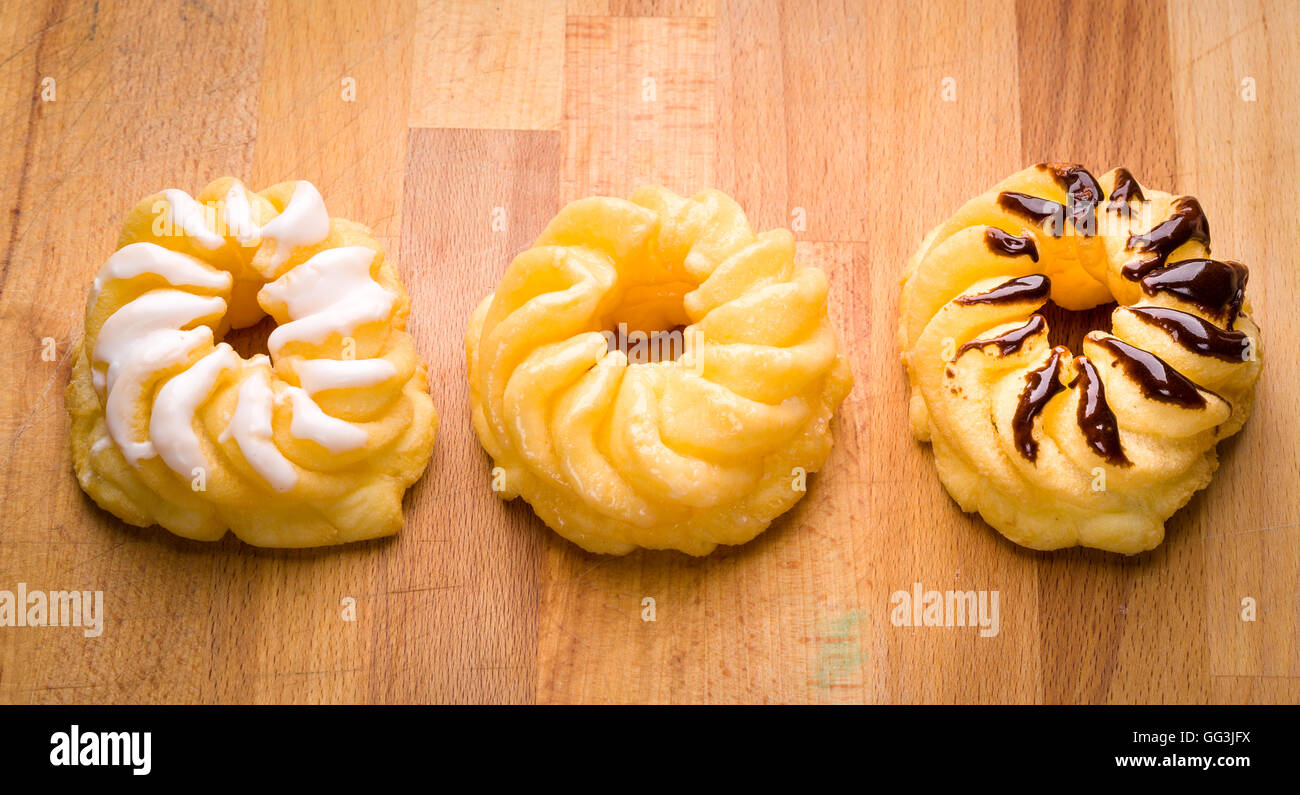 Sweet cruller hi-res stock photography and images - Alamy