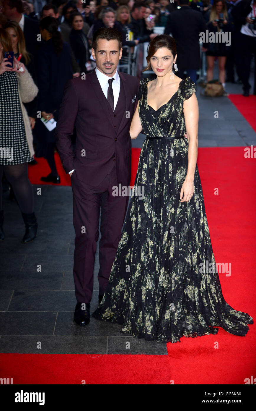 celebritys on the red carpet Stock Photo - Alamy