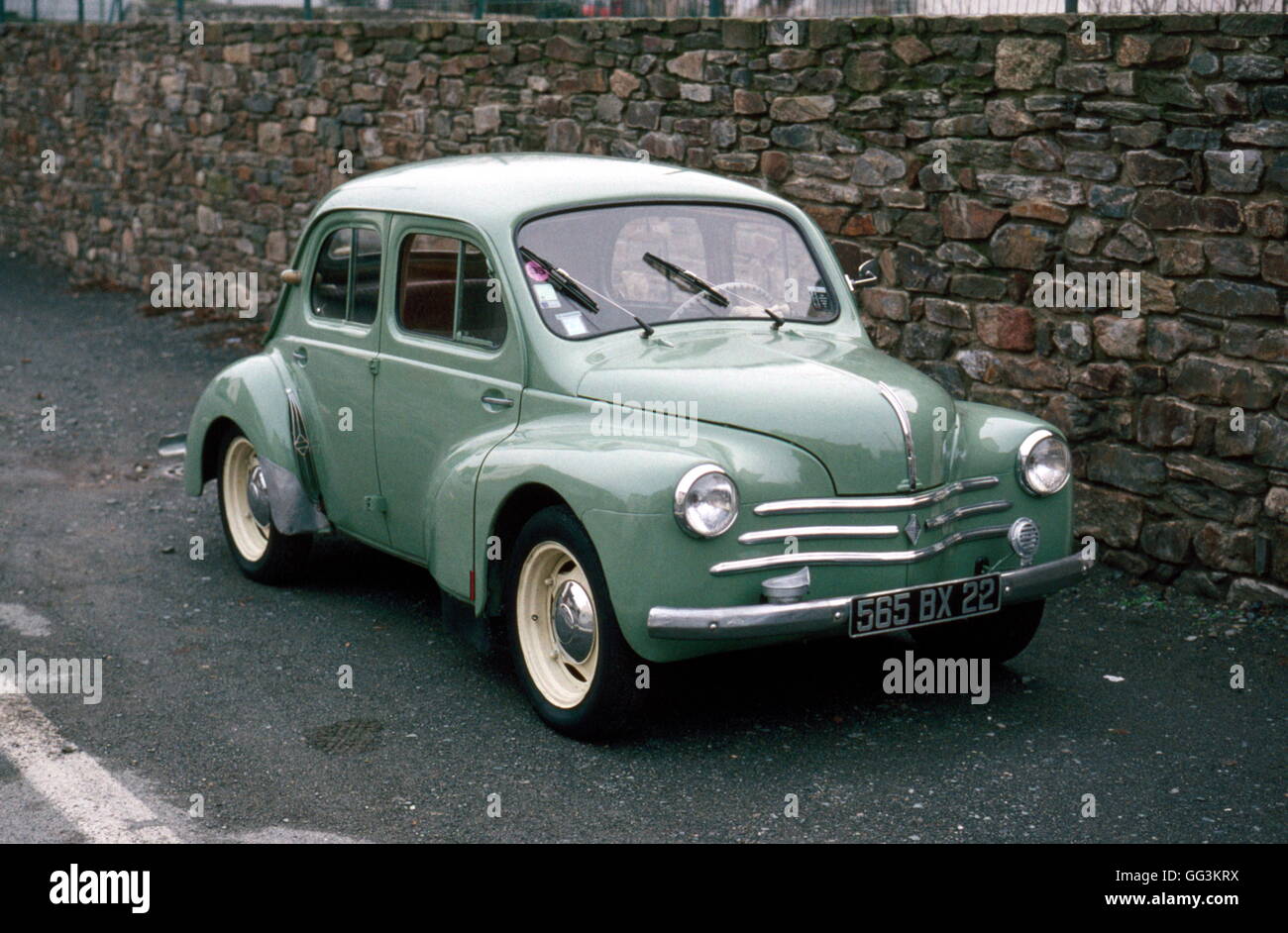 1961 vintage old family photo hi-res stock photography and images - Alamy