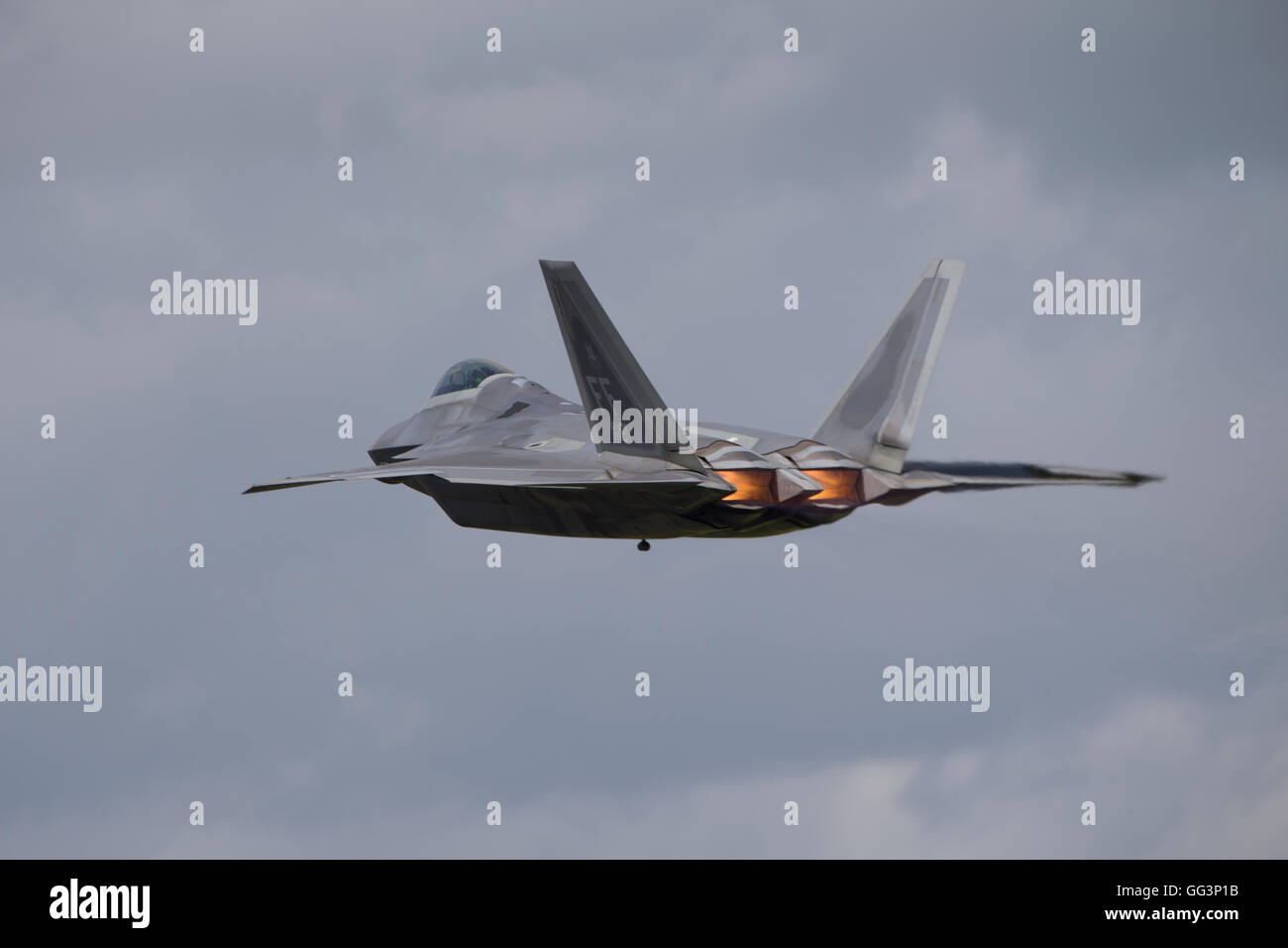 Lockheed martin f 22 raptor hi-res stock photography and images - Alamy