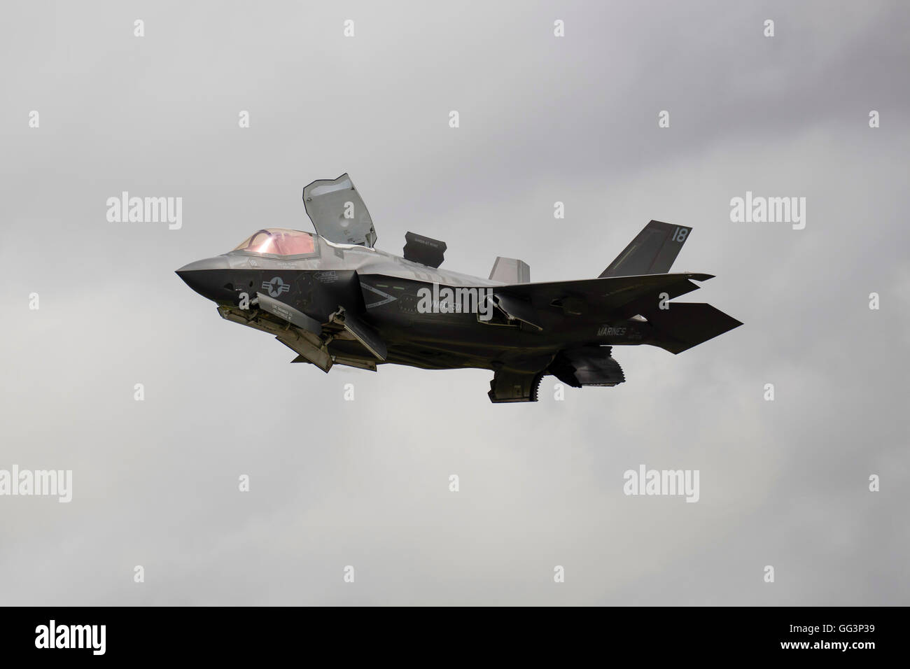 Lockheed Martin F-35 Joint Strike Fighter "Lightning II Stock Photo - Alamy